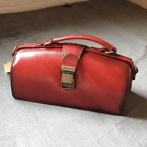 The Best 10 Womens Doctor Style Handbags! – iLeatherhandbag