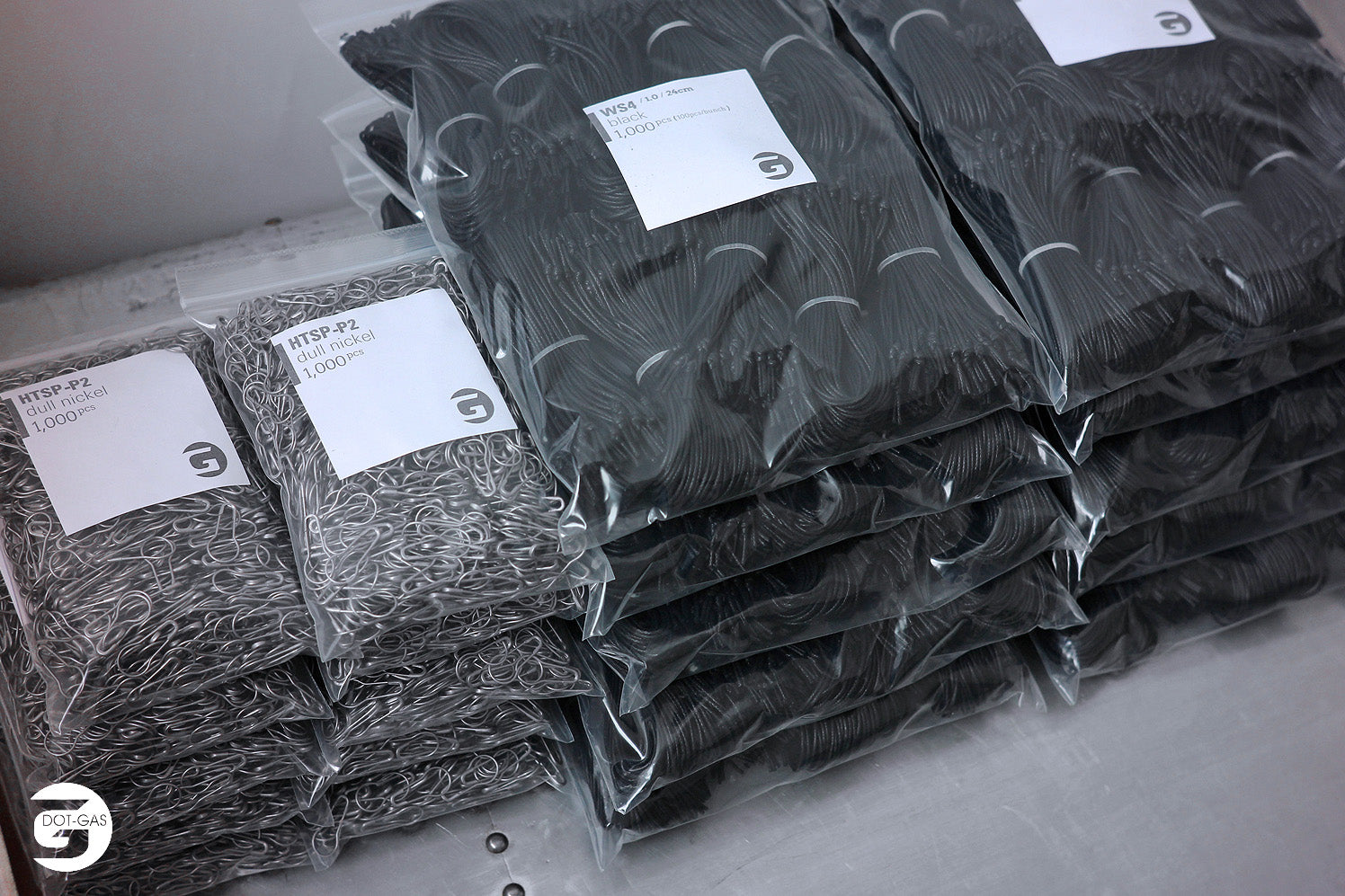 Pre-cut, pre-tied waxed cotton strings for hang tags – ELEMENT Trimming