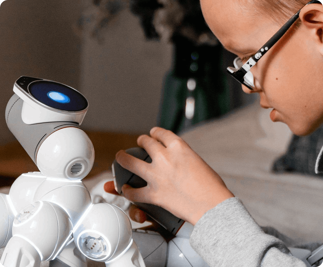About KEYi Tech: KEYi Tech wants to bring smart AI to each family