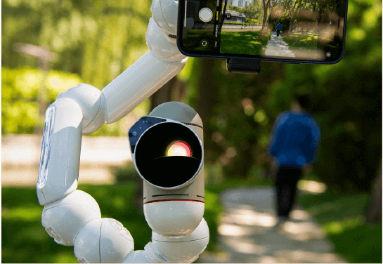 Meet ClicBot: 1000 robots in one