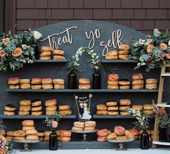 16 Delicious Doughnut Wall Wedding Ideas