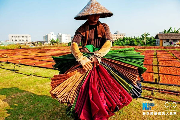 What is Gambiered Canton Silk – Crose Fabrics