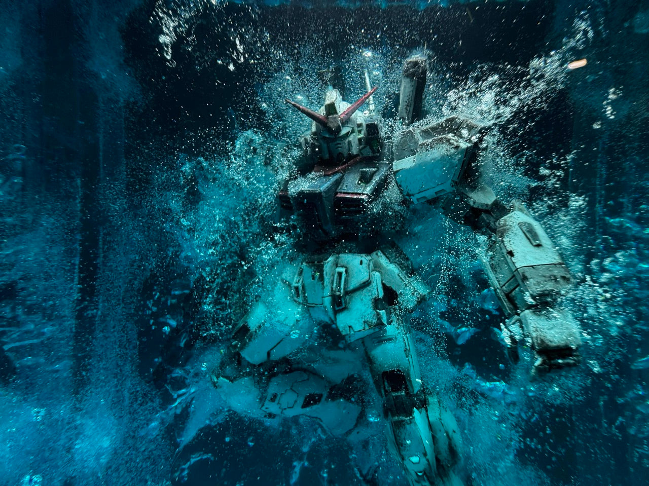 Custom Underwater Gundam Scene Decorations - Takara Model Studio